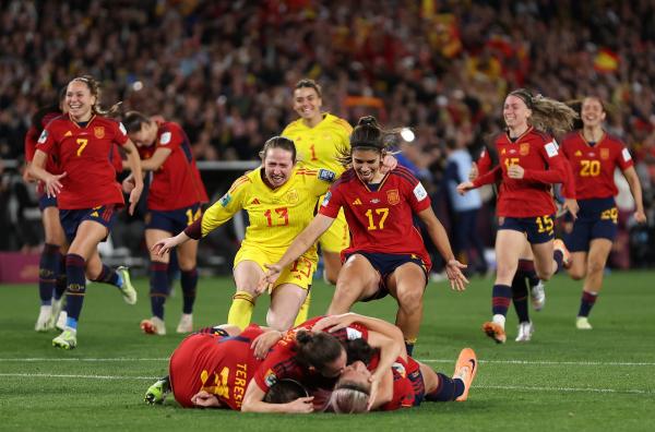 Spain defeat England in final of record-breaking Women's World Cup ...