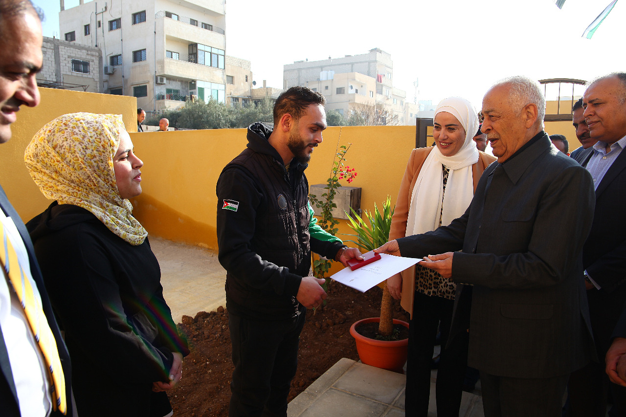 Royal Initiatives: impoverished Zarqa families receive keys to new ...