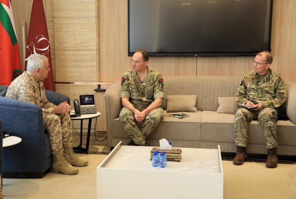 Army Cheif receives British military delegation | Jordan News | Ammon News