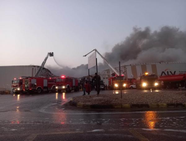 Fire erupts in warehouses in Aqaba, efforts successful in containment ...