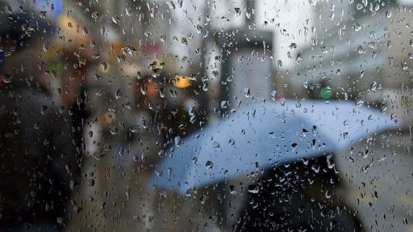 Relatively cold weather, scattered rain showers until Friday evening ...