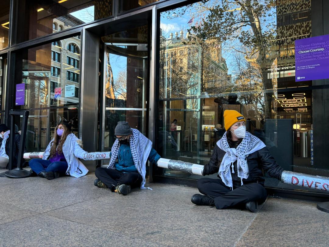 Students and professors close New York University library in protest of ...