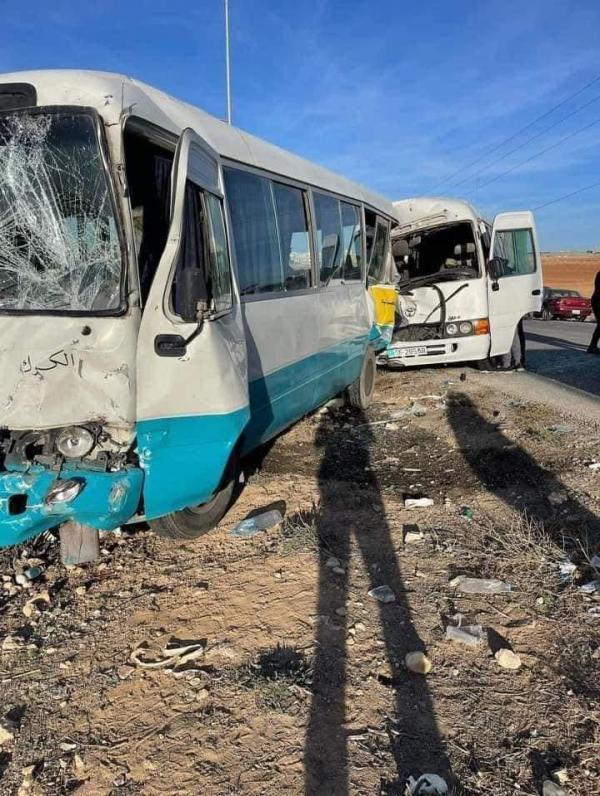 45 injured in collision of 3 buses in Karak | Jordan News | Ammon News