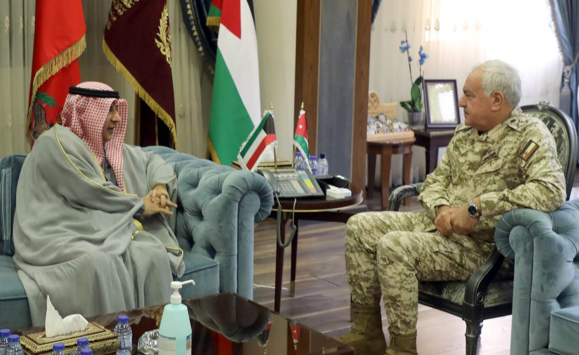 Army chief receives Kuwaiti envoy | Jordan News | Ammon News