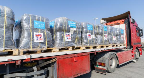 UK says 2000-tonne food aid package has entered Gaza via Jordan | World ...