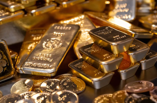 Gold holds steady as geopolitical and economic concerns linger ...