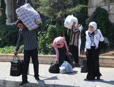 Tens of thousands flee Syria as fighting surges | World | Ammon News